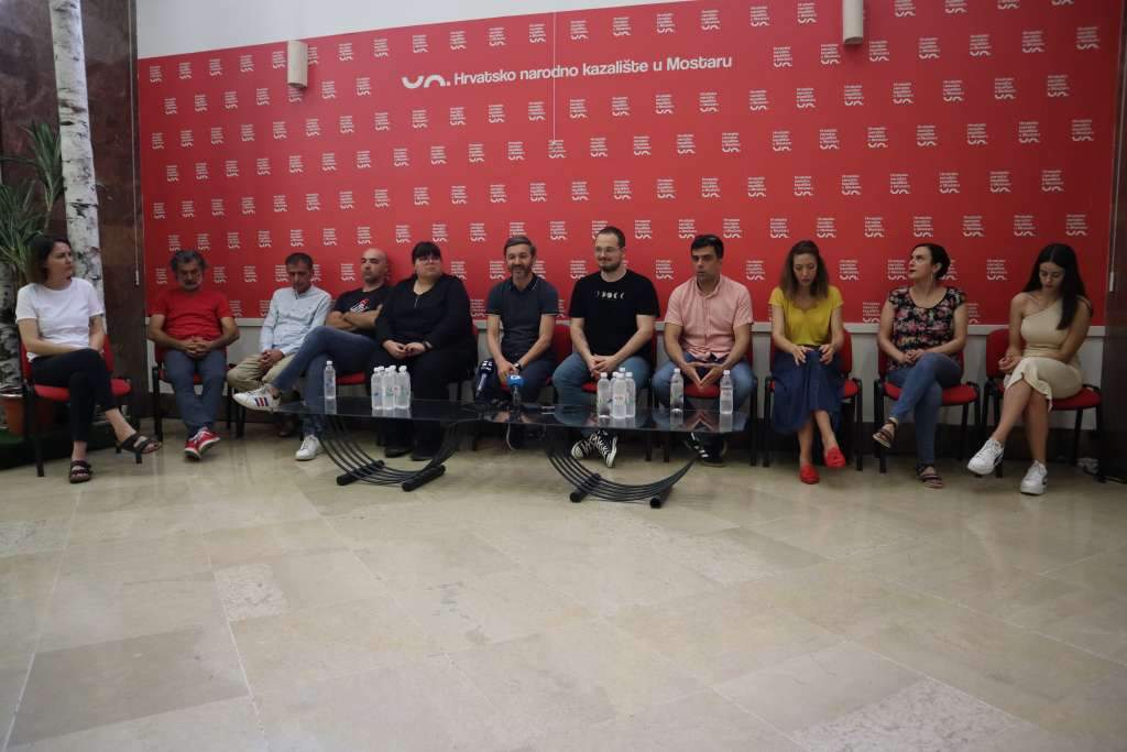 U HNK Mostar premijera predstave 'Zid' koja će publiku i rasplakati i ...